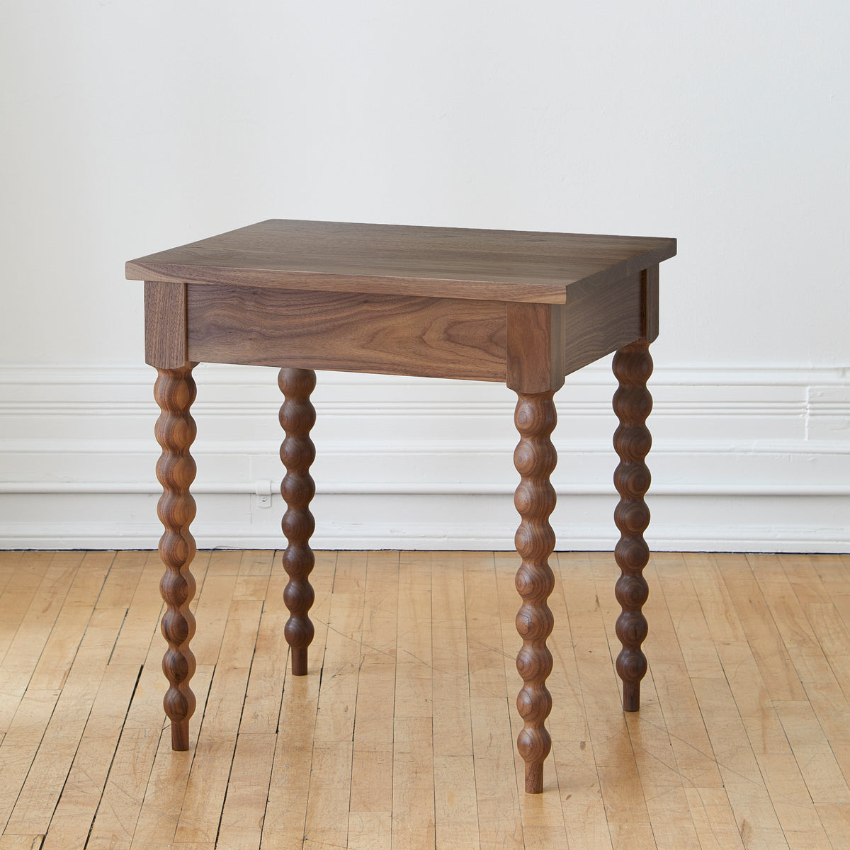 Bobbin Leg Side Table