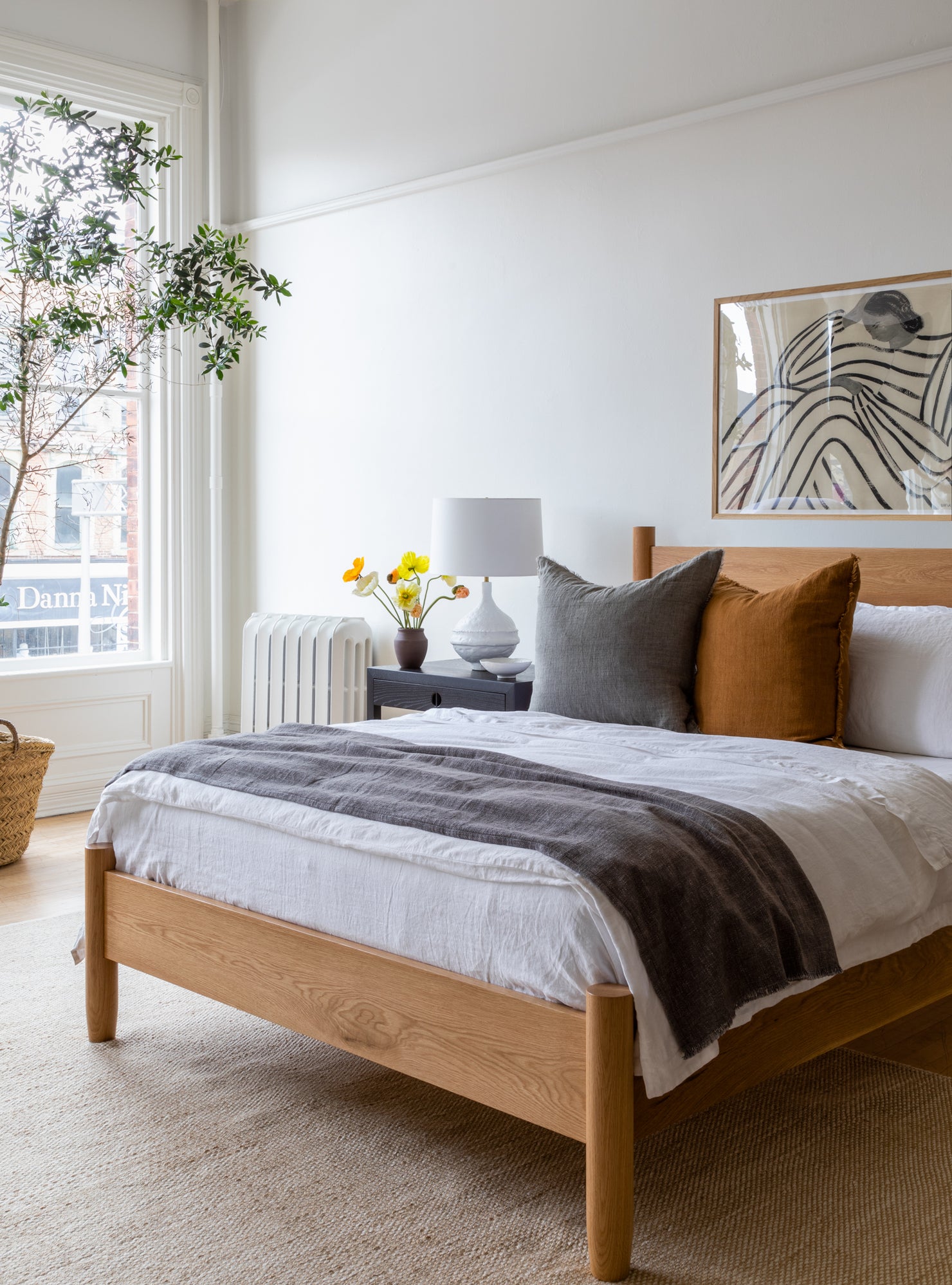 Francis Bed - White Oak – WILLS & PRIOR